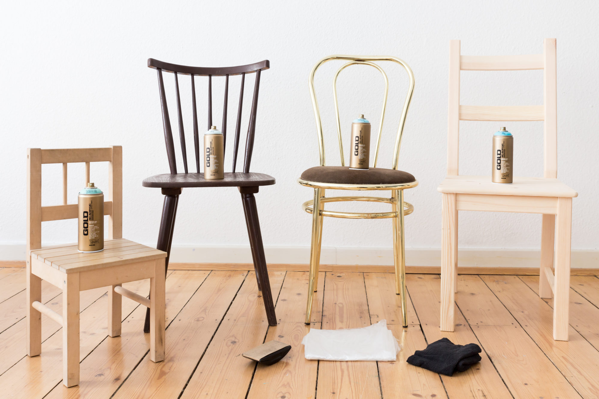 Gradient Wooden Chairs – HOW TO CREATE A BOUTIQUE OMBRÉ