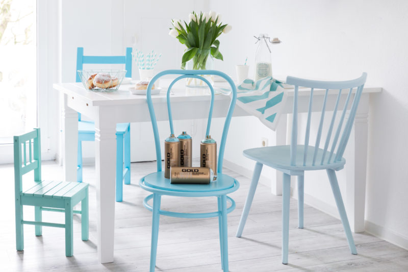 Gradient Wooden Chairs – HOW TO CREATE A BOUTIQUE OMBRÉ