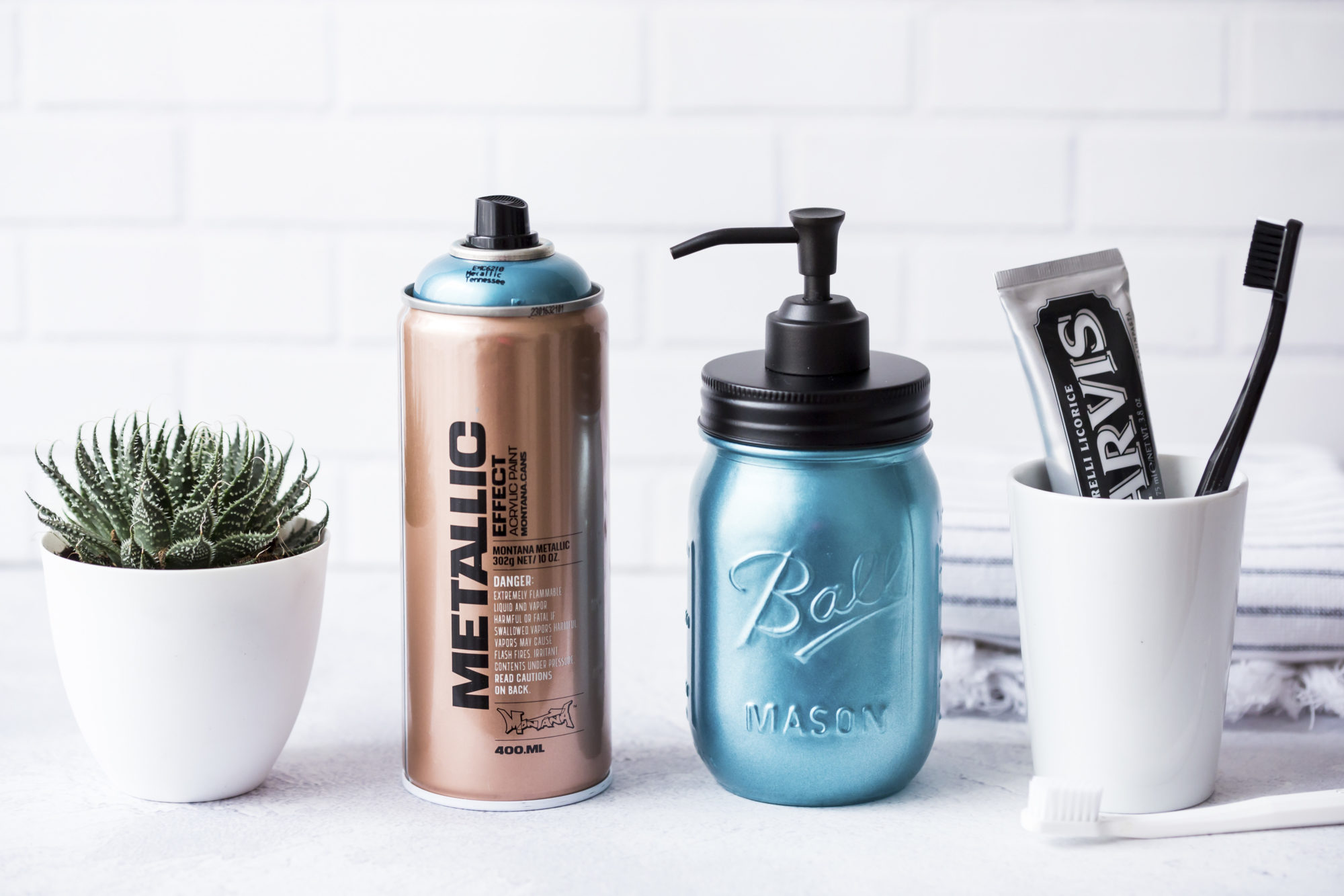 Metallic Soap Dispenser – Embellish your bathroom the easy way