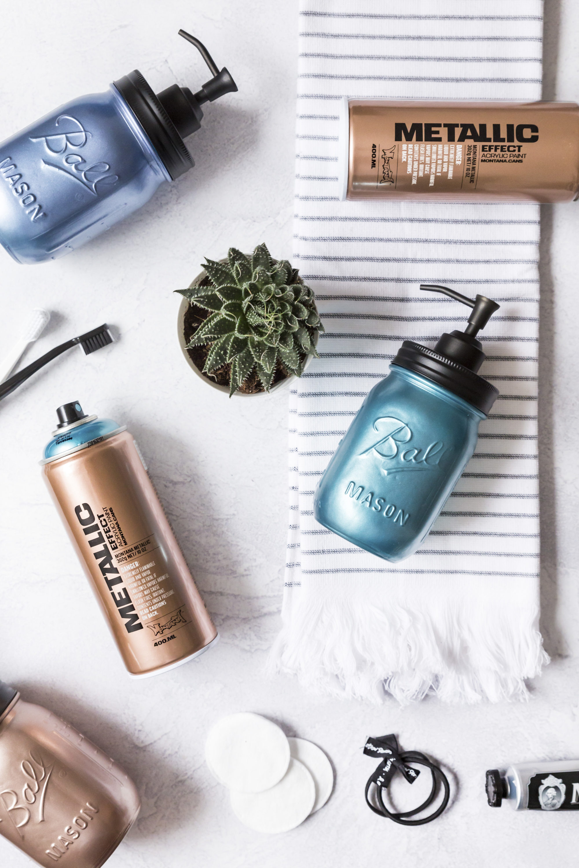 Metallic Soap Dispenser – Embellish your bathroom the easy way