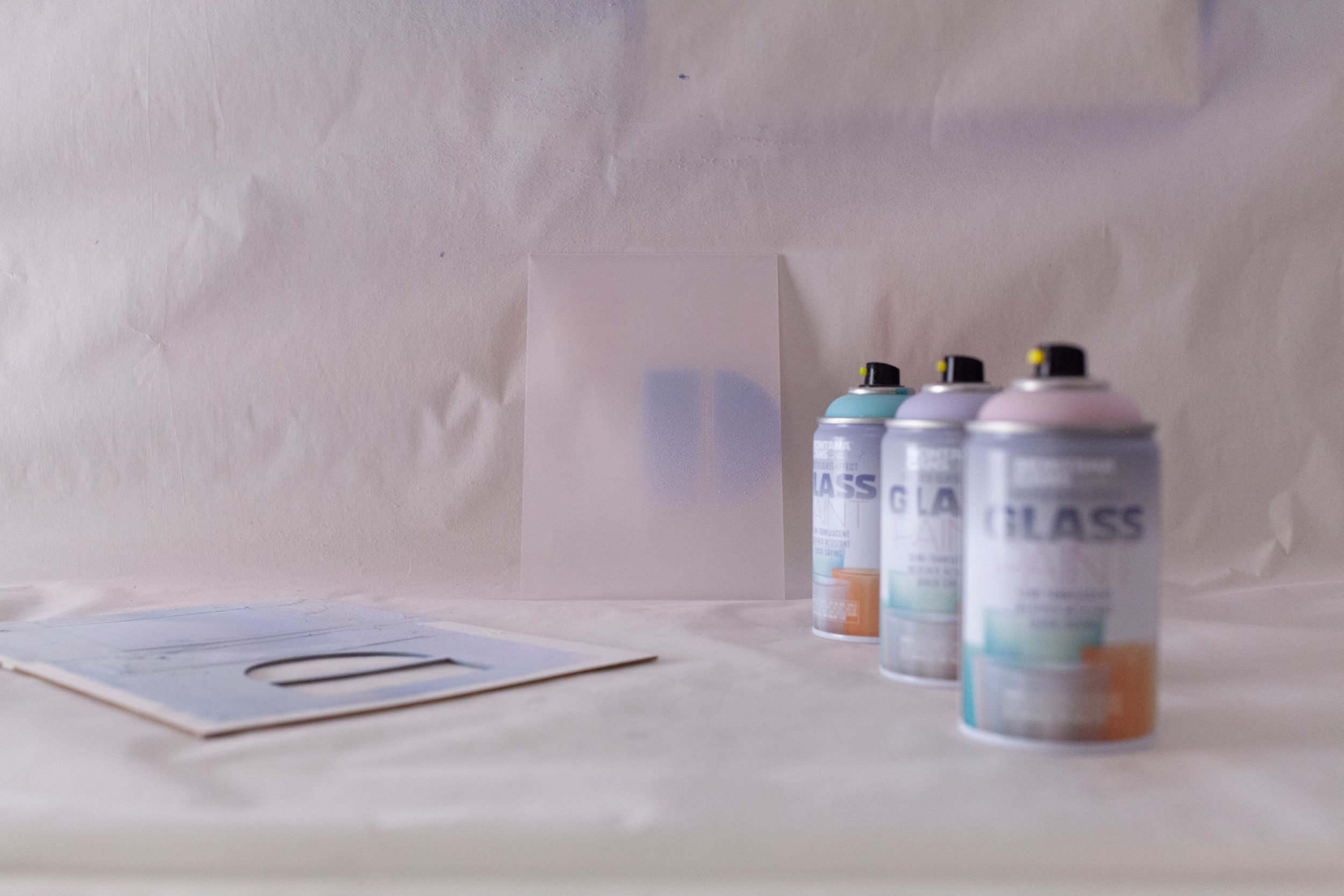Frosted Glass Effect – Testing the new Montana Glass Paint