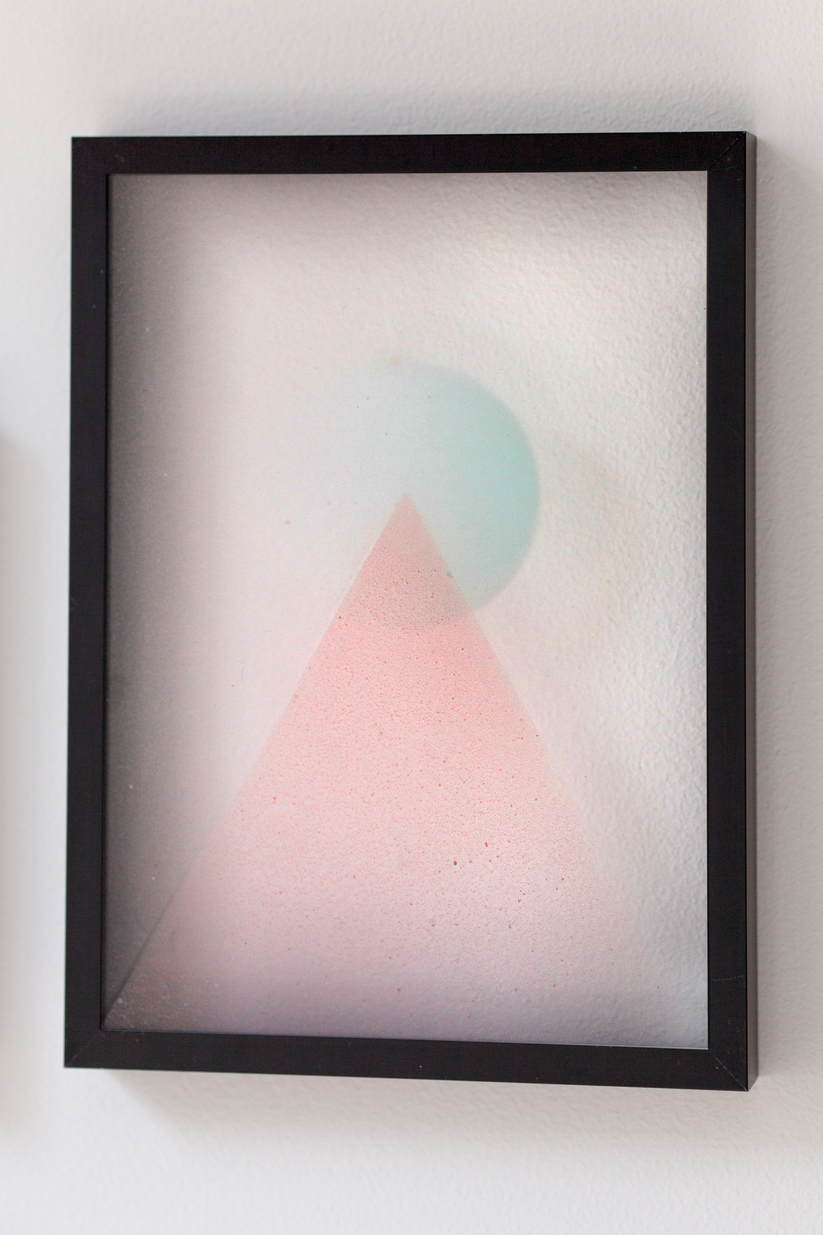 Frosted Glass Effect – Testing the new Montana Glass Paint