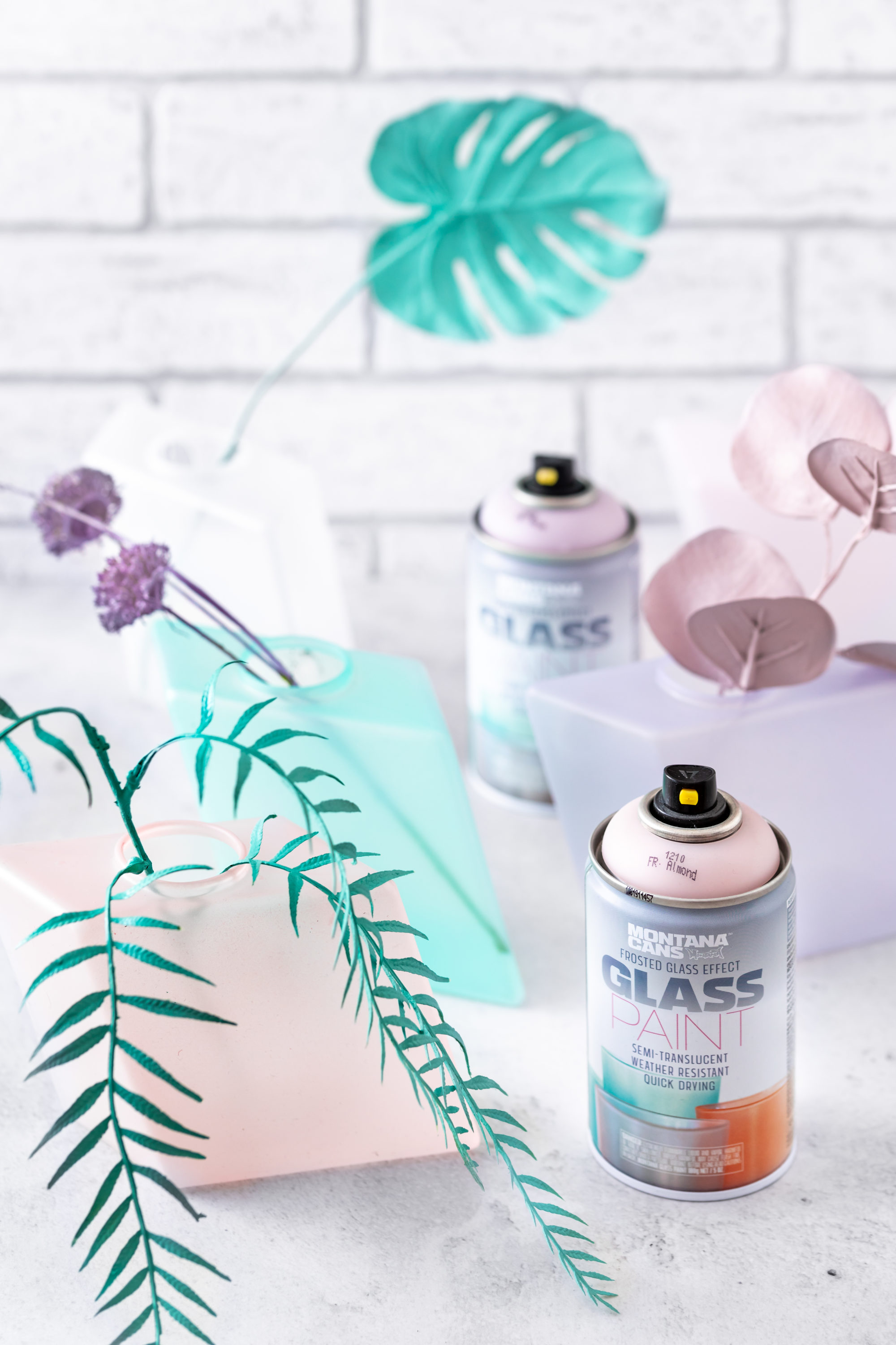 GLASS PAINT Containers – Creating ambiance with transparent paint