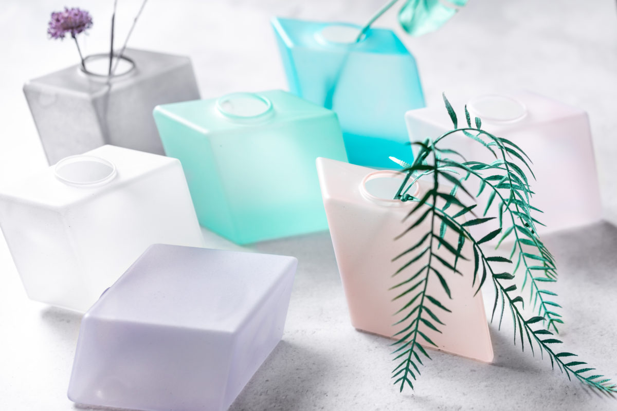 GLASS PAINT Containers – Creating ambiance with transparent paint