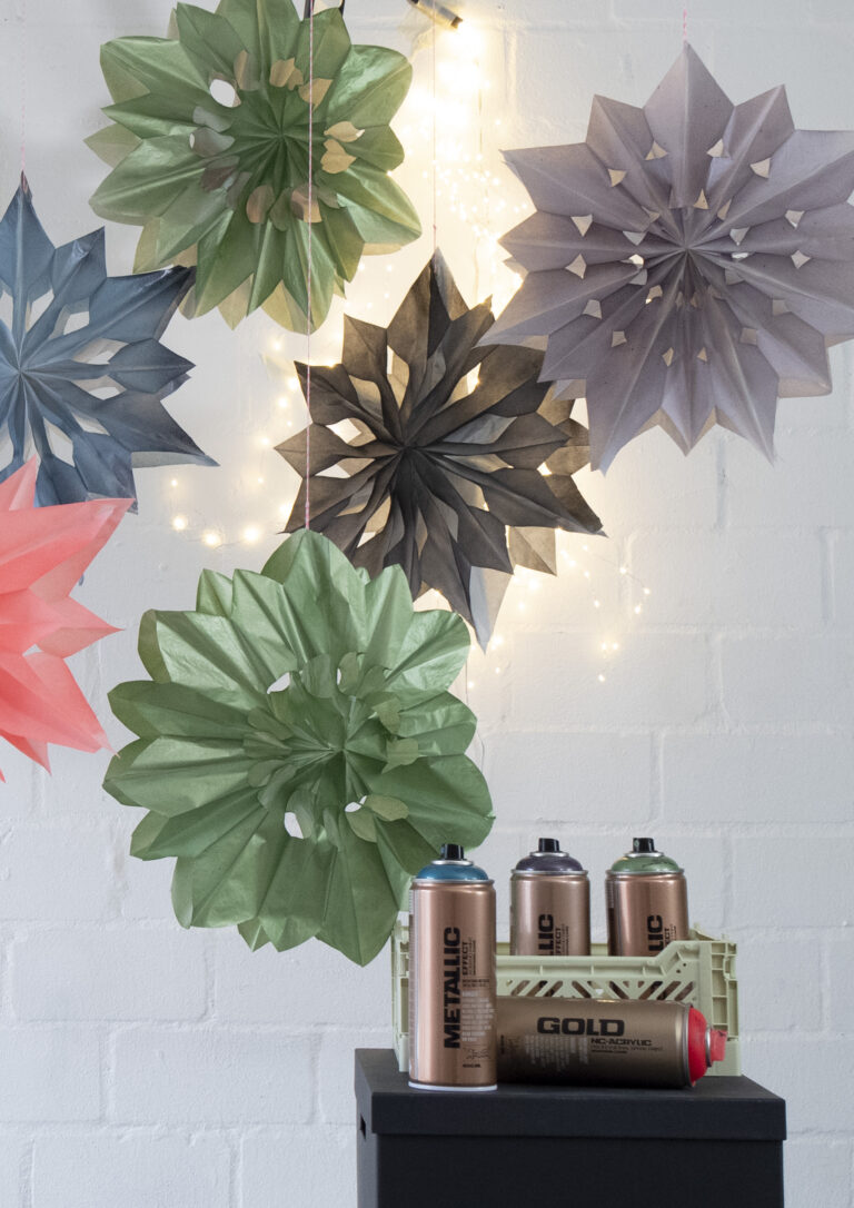 Metallic Paper Stars – Easy Decoration Made of Paper