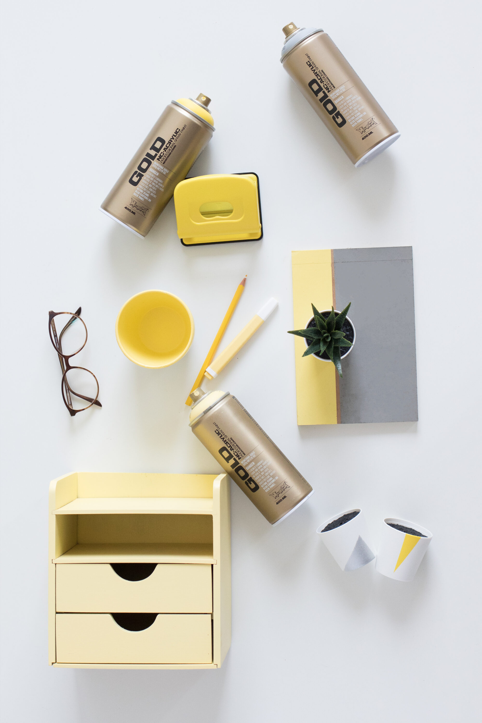 Pantone inspired Office Objects – Bringing your space up to date