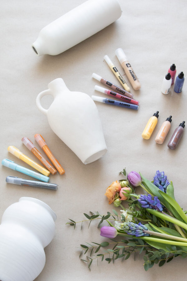 The marker and vase project – Redesigning vases with markers and color