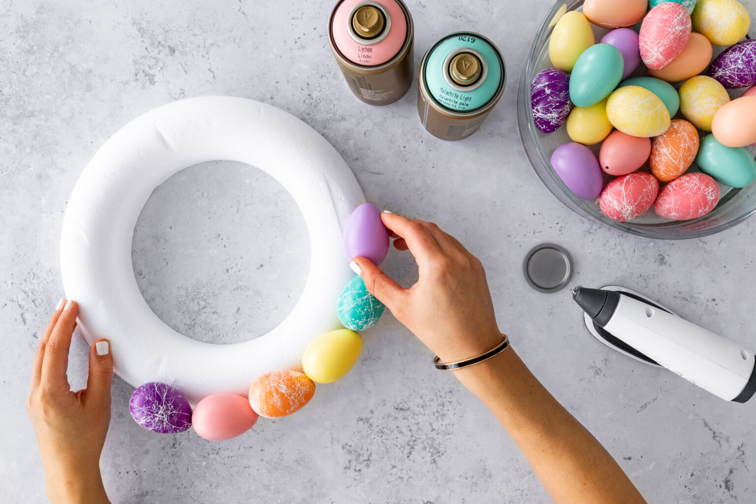 Pastel Marble Easter Wreath – Invite sping into your home